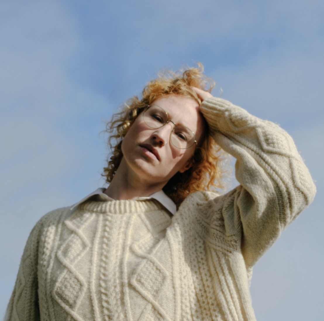 Kelly McMichael Unveils Gorgeous Single “Stepping Stone” – Modern Mystery